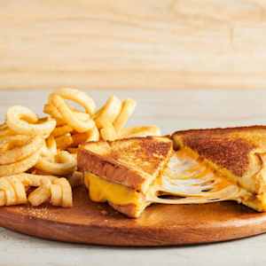 hooters bruce b downs