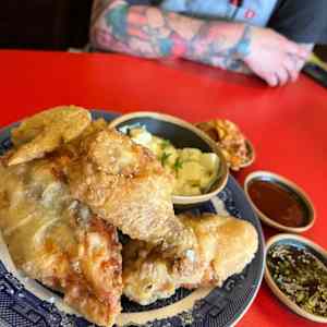 Big Trouble - Hattiesburg, MS Restaurant | Menu + Delivery | Seamless
