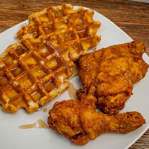 Showcase Meats - Akron, OH Restaurant | Menu + Delivery | Seamless