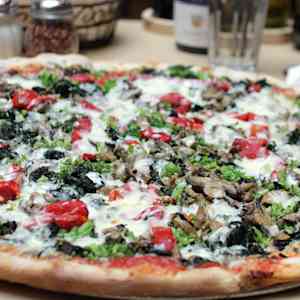 Pizzaiola - North Babylon, NY Restaurant | Menu + Delivery | Seamless