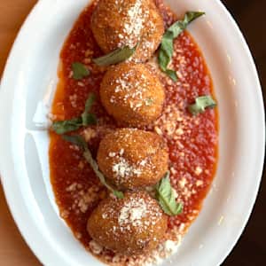 Fumo Harlem - New York, NY Restaurant | Menu + Delivery | Seamless