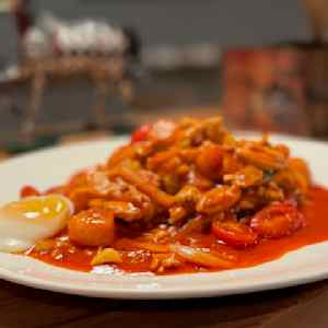 Kuay Tiew 9 Noodles & More - Clinton, NJ Restaurant | Menu + Delivery ...