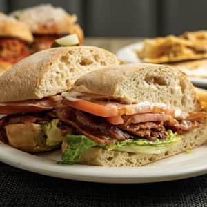 Dero's Food & Family - Hampton Bays, NY Restaurant | Menu + Delivery ...