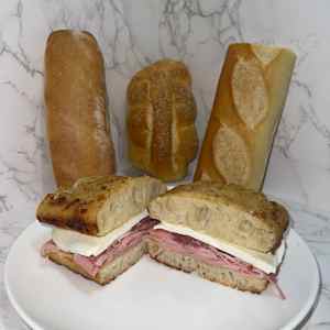 Tutto Calcio Espresso Bar & Giovanna's Kitchen - Queens, NY Restaurant ...