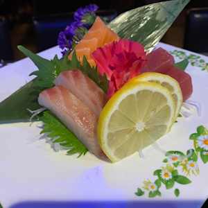 Sakura - Walpole, MA Restaurant | Menu + Delivery | Seamless