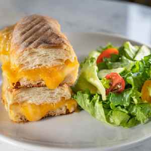 Patis Bakery - New York, NY Restaurant | Menu + Delivery | Seamless