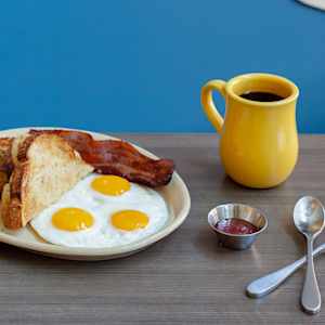 Snooze AM Eatery - Charlotte, NC Restaurant | Menu + Delivery | Seamless