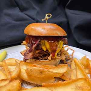 Uncommon Grill - Watertown, CT Restaurant | Menu + Delivery | Seamless