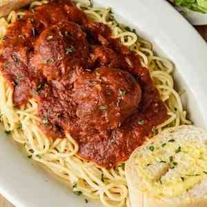 Gattuso's - Gretna, LA Restaurant | Menu + Delivery | Seamless