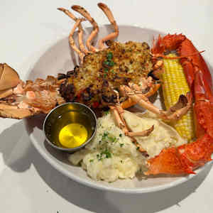 Finz Salem - Salem, MA Restaurant | Menu + Delivery | Seamless