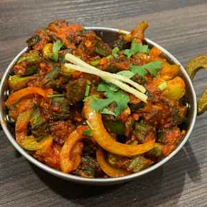 Curries - Yuma, AZ Restaurant | Menu + Delivery | Seamless