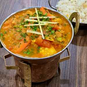 Curries - Scottsdale, AZ Restaurant | Menu + Delivery | Seamless