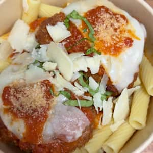 Vasilios Pizza - Providence, RI Restaurant | Menu + Delivery | Seamless