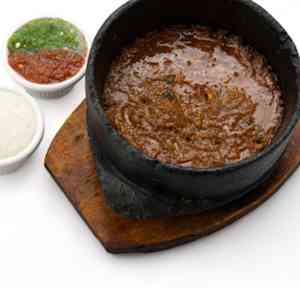 Reef Al Yemen Restaurant - Cleveland, OH Restaurant | Menu + Delivery ...