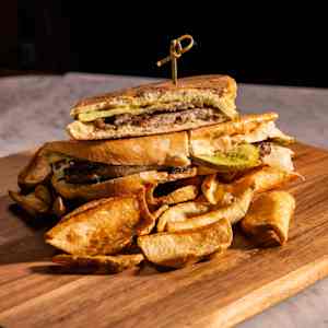 Uncommon Grill - Watertown, CT Restaurant | Menu + Delivery | Seamless