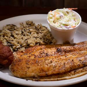 Flat Creek Webb City - Webb City, MO Restaurant | Menu + Delivery ...