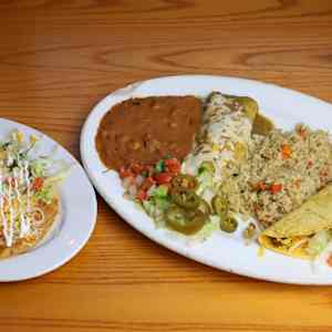 Roja Mexican Grill - Omaha, NE Restaurant | Menu + Delivery | Seamless