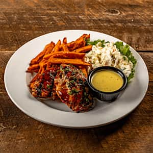 Wood n Tap Farmington Delivery Menu | Order Online | 1593 Farmington ...