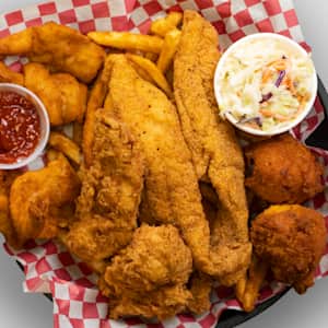 Flat Creek Webb City - Webb City, MO Restaurant | Menu + Delivery ...