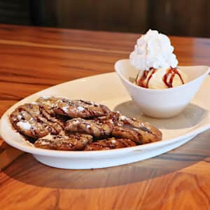 Five West - Rochester, MN Restaurant | Menu + Delivery | Seamless