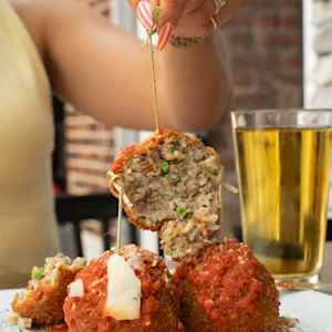 Babylon Social - Babylon, NY Restaurant | Menu + Delivery | Seamless