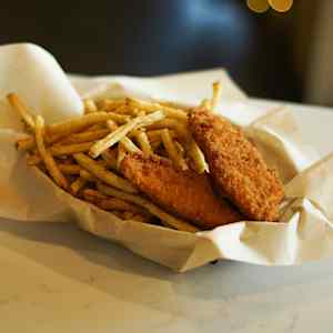 Meddys - Omaha, NE Restaurant | Menu + Delivery | Seamless