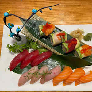 Sakura - Walpole, MA Restaurant | Menu + Delivery | Seamless