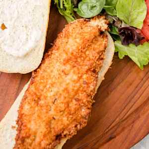 Louie Legends - Peoria, IL Restaurant | Menu + Delivery | Seamless