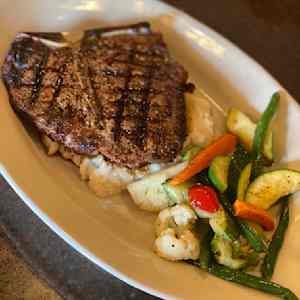 Papapavlo's Bistro & Bar - Stockton, CA Restaurant | Menu + Delivery ...