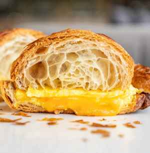Patis Bakery - New York, NY Restaurant | Menu + Delivery | Seamless