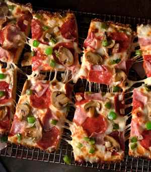 Jet's Pizza - Louisville, KY Restaurant | Menu + Delivery | Seamless