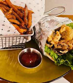 Pera SoHo - New York, NY Restaurant | Menu + Delivery | Seamless