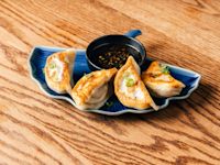 MŌLÌ - Greenwich, CT Restaurant | Menu + Delivery | Seamless